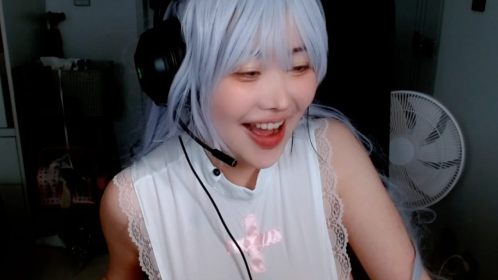 Streamer tại Hàn Quốc đồng loạt đăng tải 'nội dung người lớn' để biểu ...